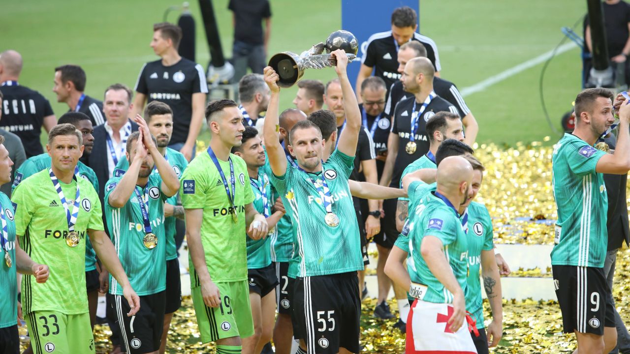 PKO Ekstraklasa Legia Raków i Pogoń pewne podium Kto dostanie medale TVP SPORT