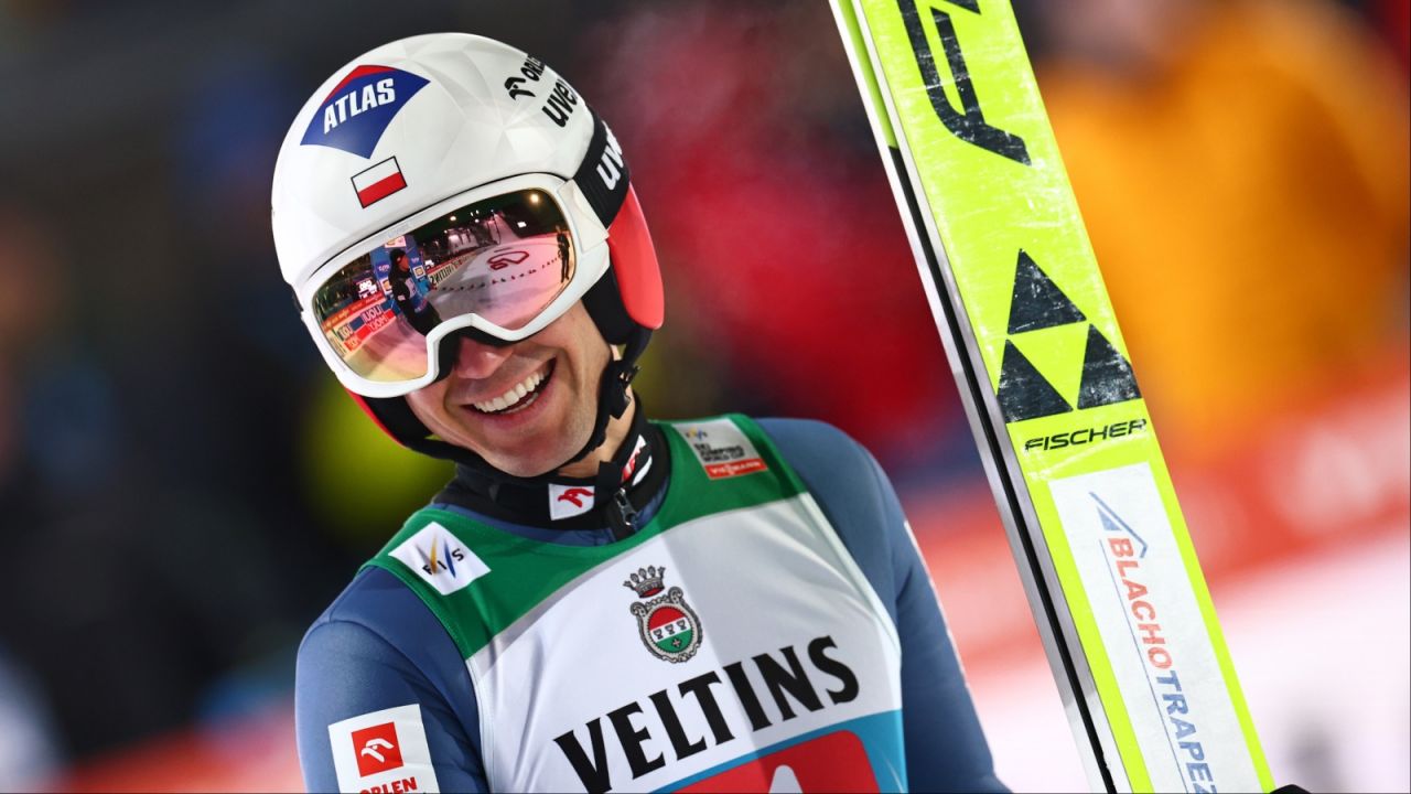 Kamil Stoch i Adam Małysz w czołowej piątce najlepszych skoczków ...