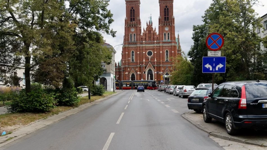 Remont ul. Lutomierskiej w Łodzi. Nowa nawierzchnia, chodniki i zieleń