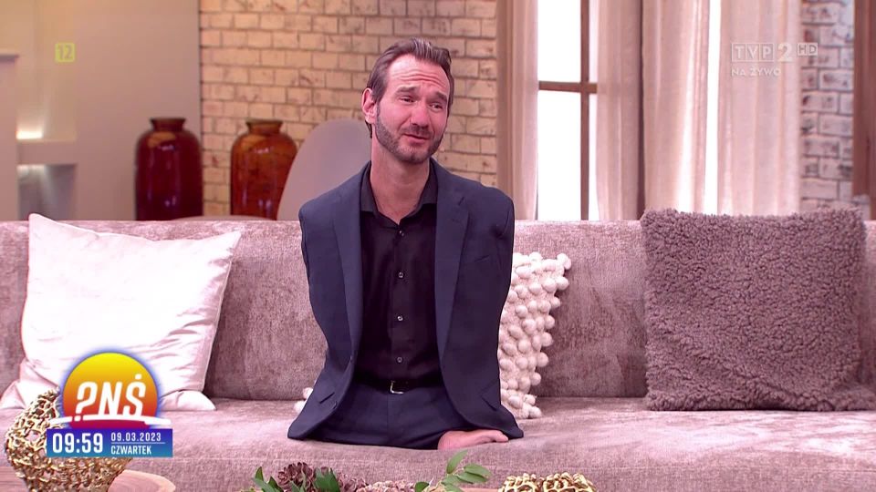 Urodził się bez rąk i nóg, dziś uczy jak spełniać marzenia - Nick Vujicic