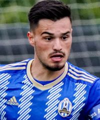 Hajdin Salihu - obrońca Polonia Warszawa, Kosowo