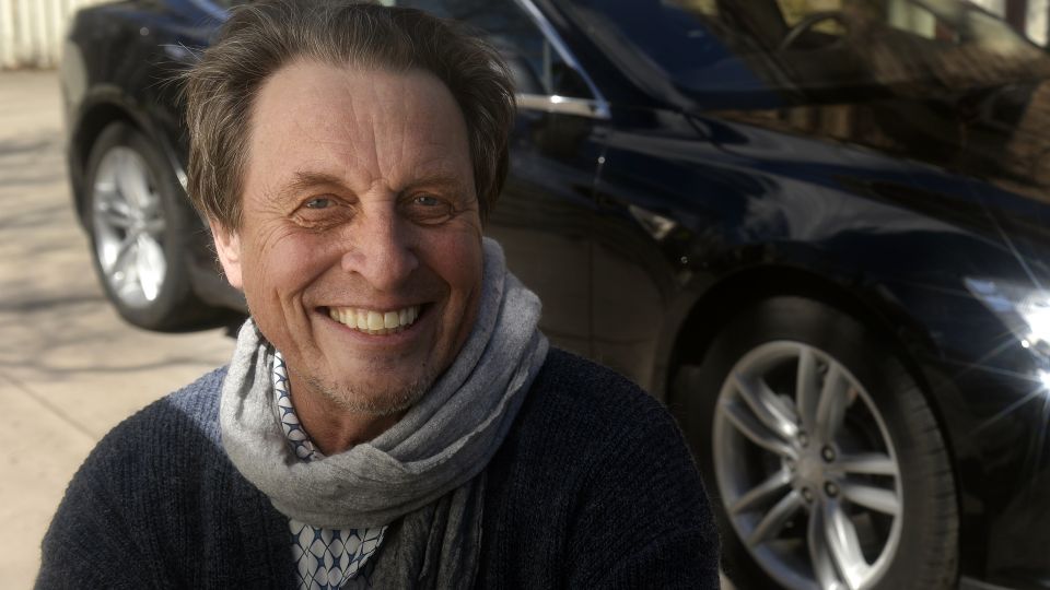 Elon Musk’s father praises Putin at Moscow forum