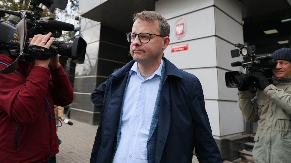 Polish prosecutors turn to Interpol to find ex-deputy minister