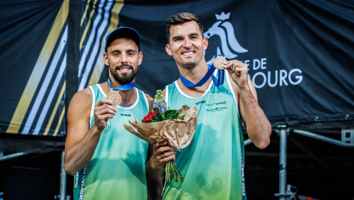 MŚ w siatkówce plażowej: Bartosz Łosiak i Michał Bryl w historycznym ...