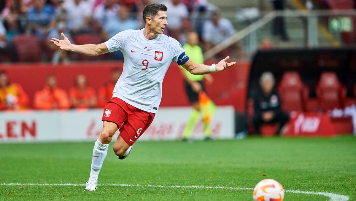 Robert Lewandowski ma zagrać w obu meczach reprezentacji Polski przed ...