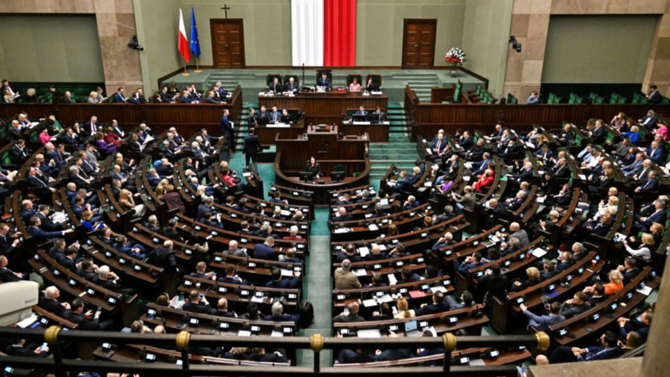 Sejm zajmie się projektami o pomocy obywatelom Ukrainy i ws. emerytur stażowych