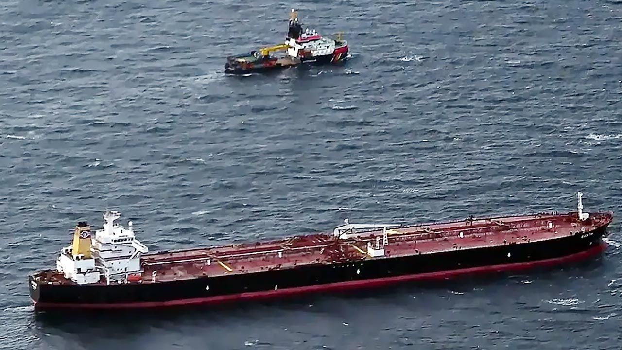 Niemcy odholowują dryfujący rosyjski tankowiec Eventim. Szefowa MSZ ...