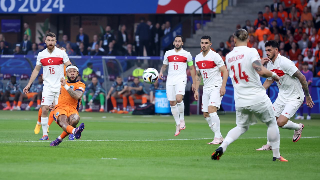 Holandia – Turcja. Depay mógł rozpocząć strzelanie już w 1. minucie ...