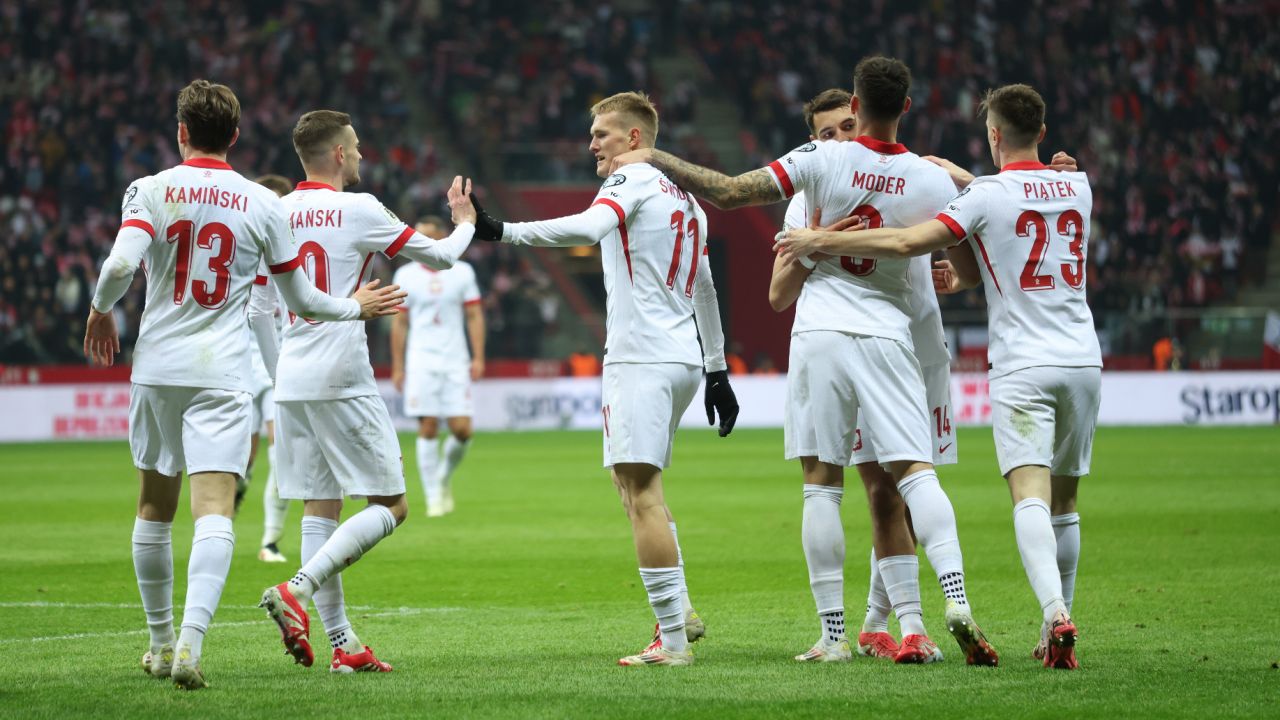 Poland secure unconvincing 2-0 win over Malta in World Cup qualifier