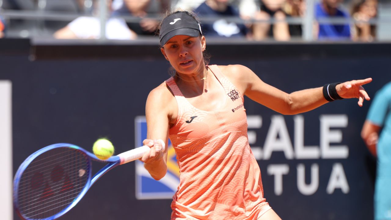 Tenis. Roland Garros. Magda Linette przegrała w pierwszej rundzie ...