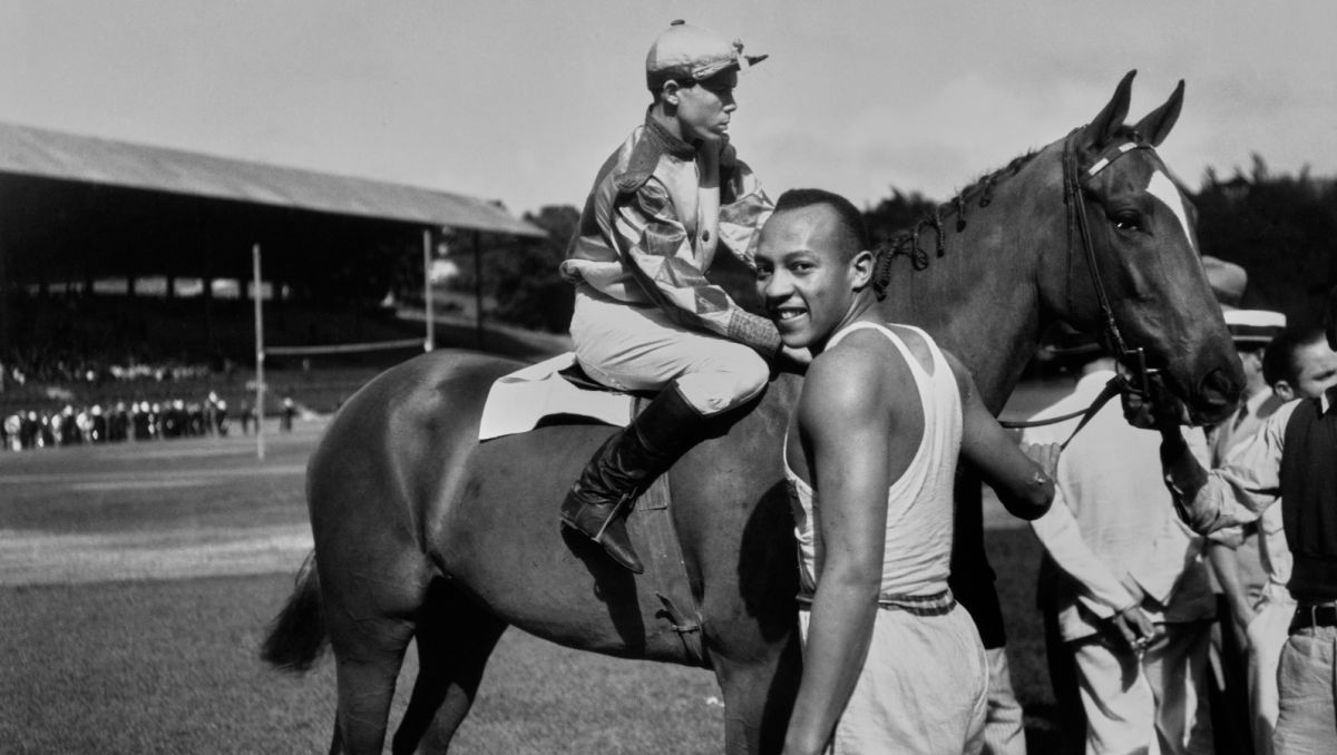 Jesse Owens. Od złota w Berlinie do wyścigów z psami | TVP SPORT